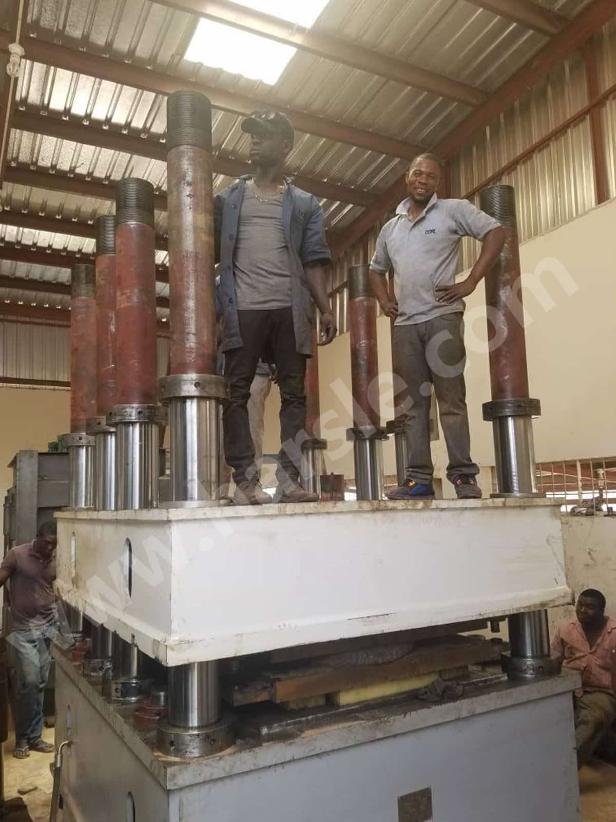 2000Ton Steel Door Embossing Machine Was Installed In Nigeria | HARSLE
