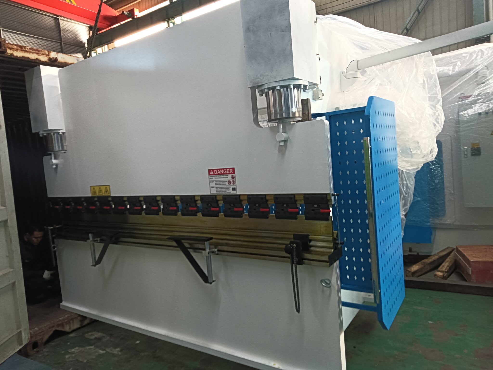 Mexico-WC67K-200T3200 Hydraulic Press Brake | HARSLE