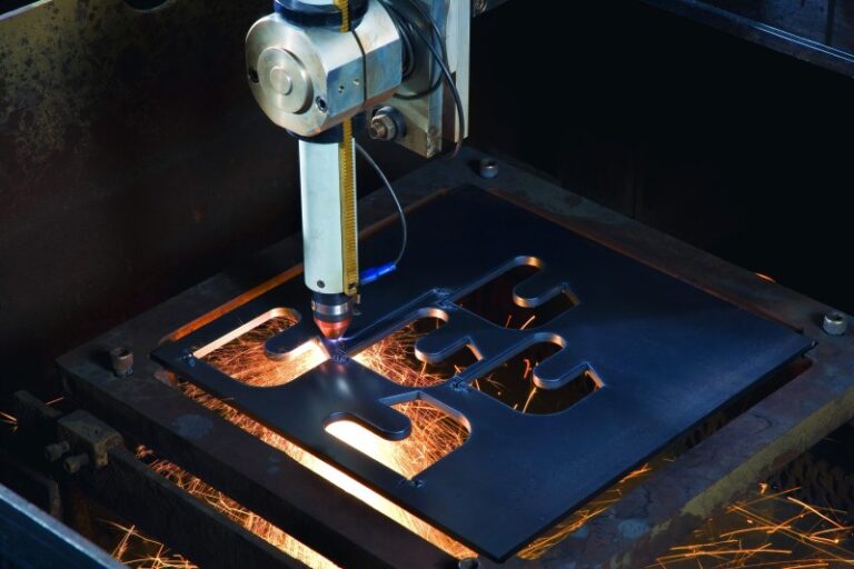 What are Laser Cutting Machines vs Traditional Cutting Methods? | HARSLE